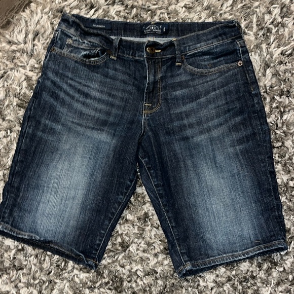 Lucky Brand | Shorts | Lucky Brand The Bermuda Blue Denim Midrise Jean ...